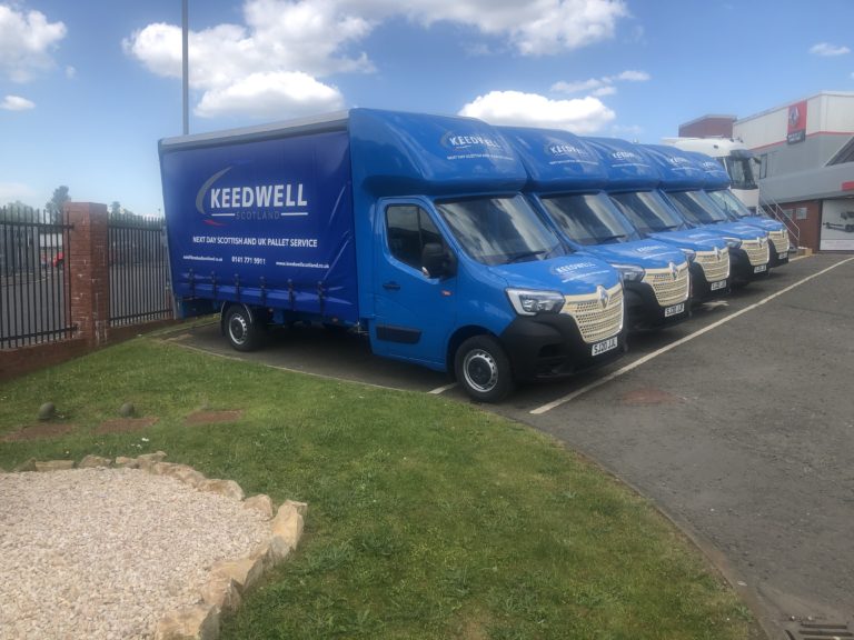 LATEST ADDITIONS TO OUR FLEET : RENAULT T CAB HIGH & RENAULT MASTER ...
